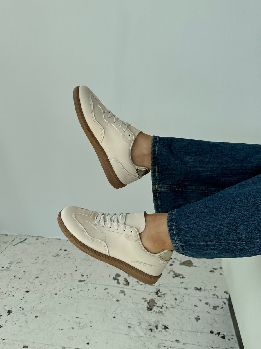 Alofi sneakers - beige – Designbysi ApS
